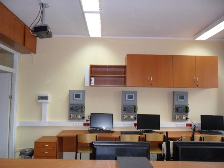 Laboratorium Sterowników PLC i Sieciowych Systemów SCADA | Wydział Automatyki, Robotyki i ...